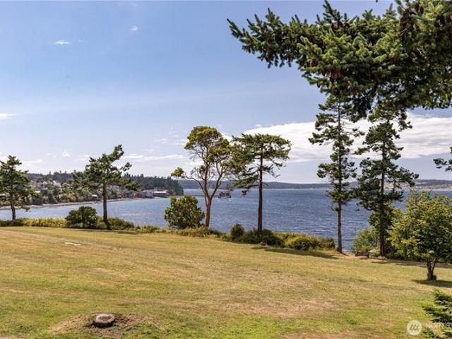 1204 NE Leisure St, Coupeville, WA 98239