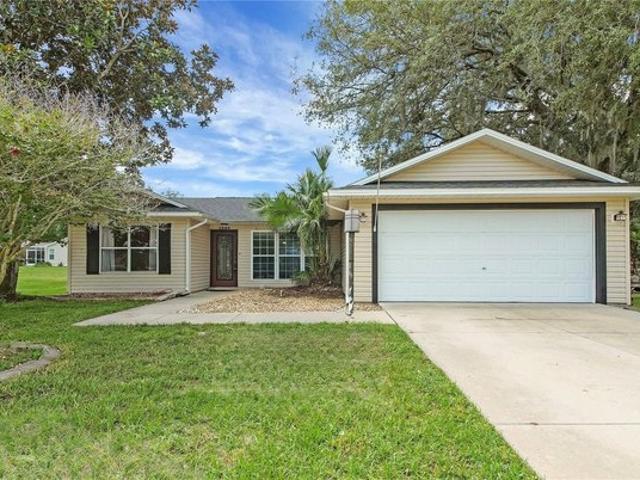 1204 Oak Hammock Ln, Lady Lake, FL 32159