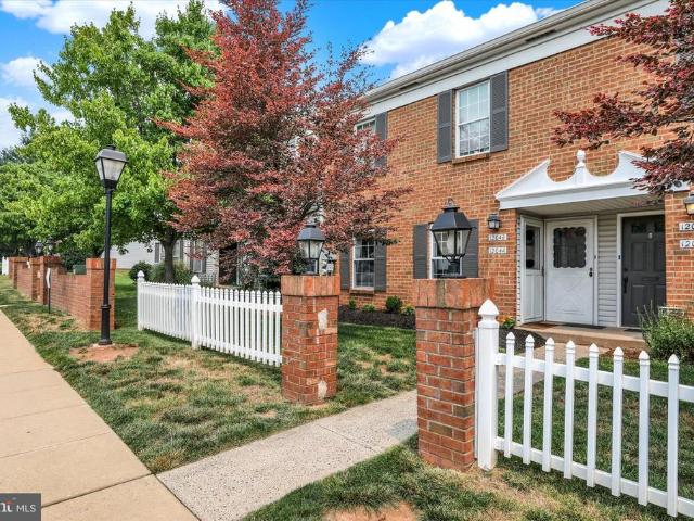 1204 A Crosshill Court