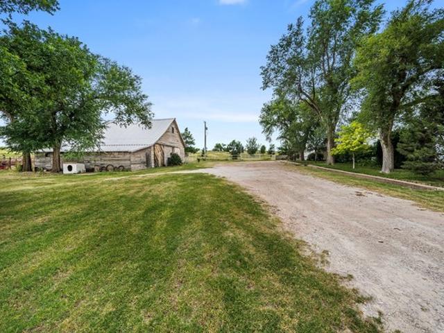 1204 Cheyenne Ave, Canadian, TX 79014
