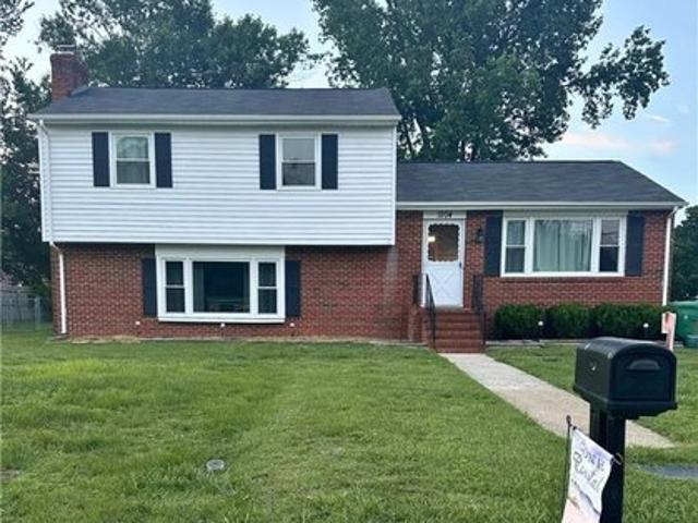1204 Clifton Dr, Colonial Heights, VA 23834