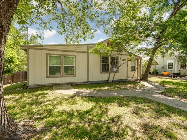 1204 E 28th Street