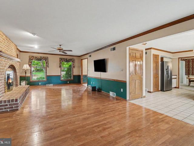 1204 E Powderhorn Road