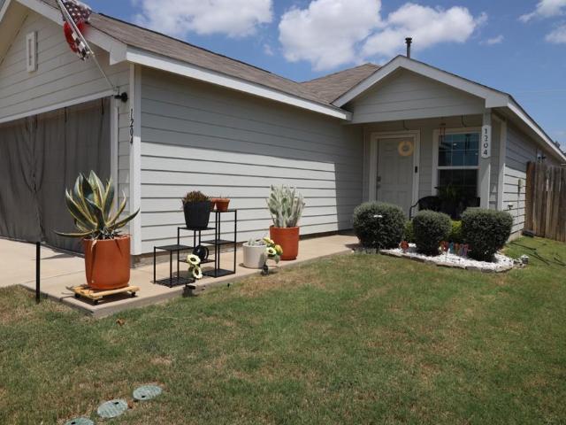 1204 Fairford Road