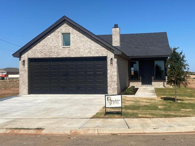1204 Farmhouse Ave, Wolfforth, TX 79382