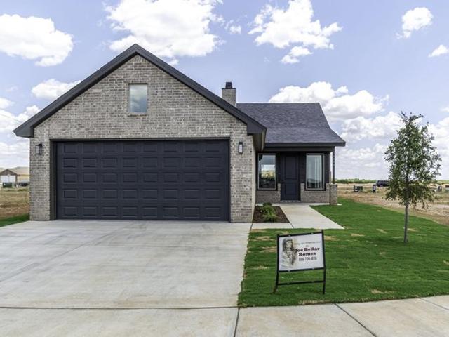 1204 Farmhouse Ave, Wolfforth, TX 79382