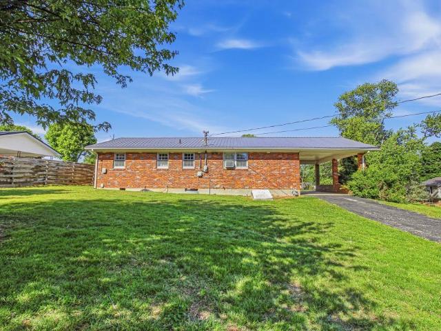1204 Greenview Drive