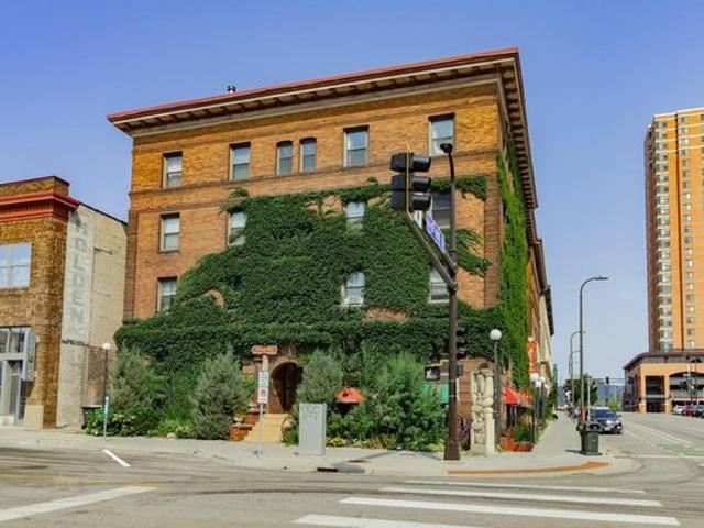 1204 Harmon Pl Apt 21, Minneapolis, MN 55403