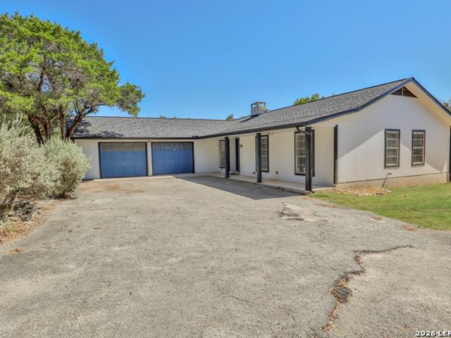 1204 Lakeside Dr W