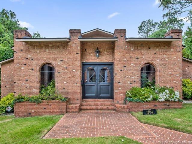 1204 Longleaf Drive