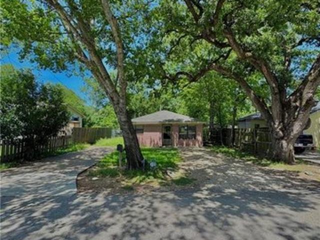 1204 Peale St, Bryan, TX 77803