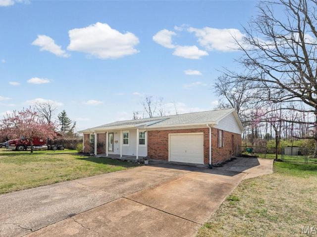 1204 Price St, Cahokia, IL 62206 | MLS #26016 | Compass
