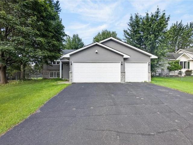 1204 rd Ave NE, Blaine, MN 55434