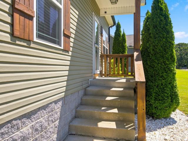 1204 Redden Ln