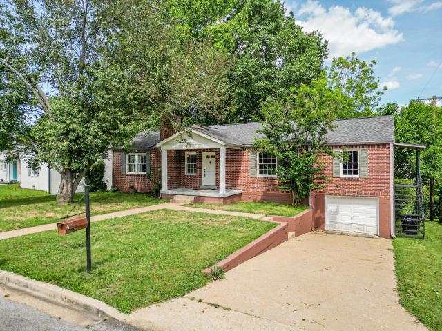1204 Rolling Fields Dr