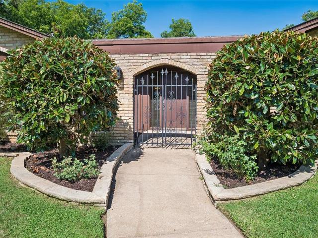 1204 Springwood Court