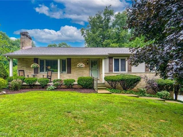 1204 Taplin Ave, New Franklin, OH 44319