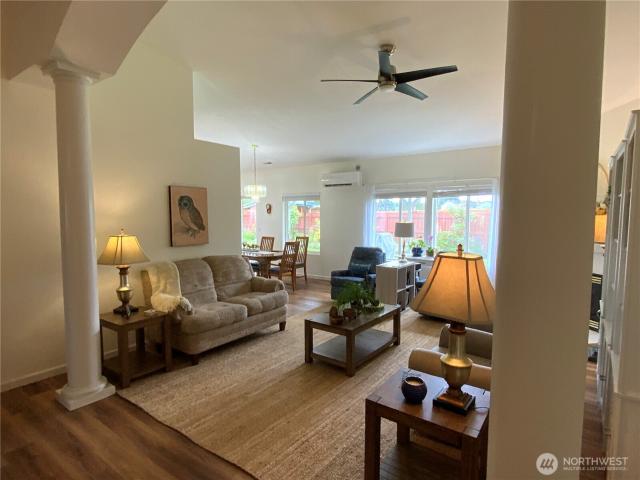 1204 th Street E