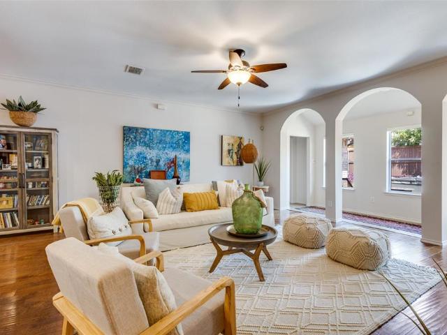 1204 Thimbleberry Drive