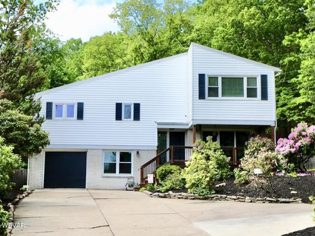1204 Vallamont Dr NW, Williamsport, PA 17701
