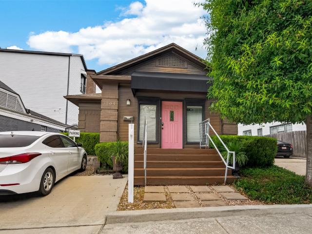 1204 W Gray Street