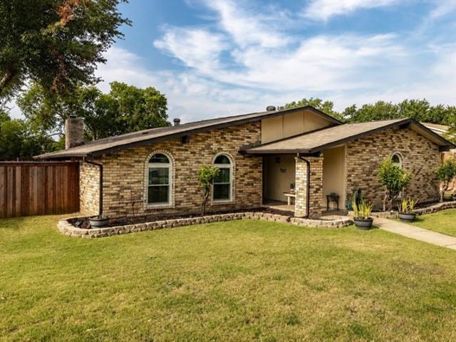 1204 Warwick Dr, Mesquite, TX 75150