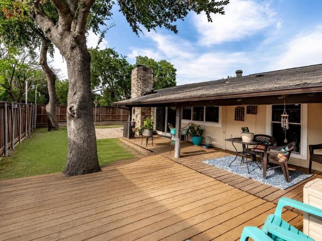 1204 Warwick Drive