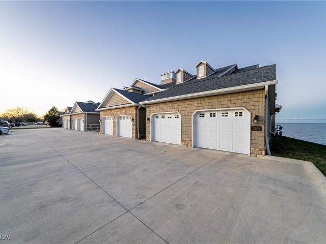 1204 Whispering Shores