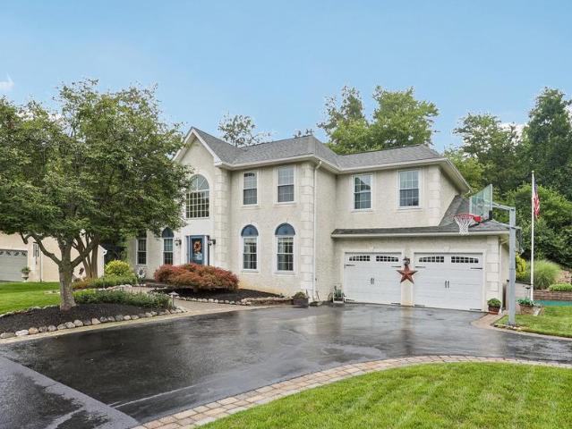 1204 Woodsview Drive