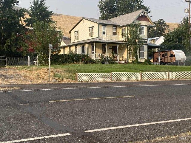 1204 1st St, Asotin, WA 99402