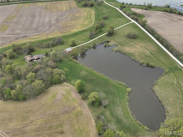 12053 th St, La Belle, MO 63447