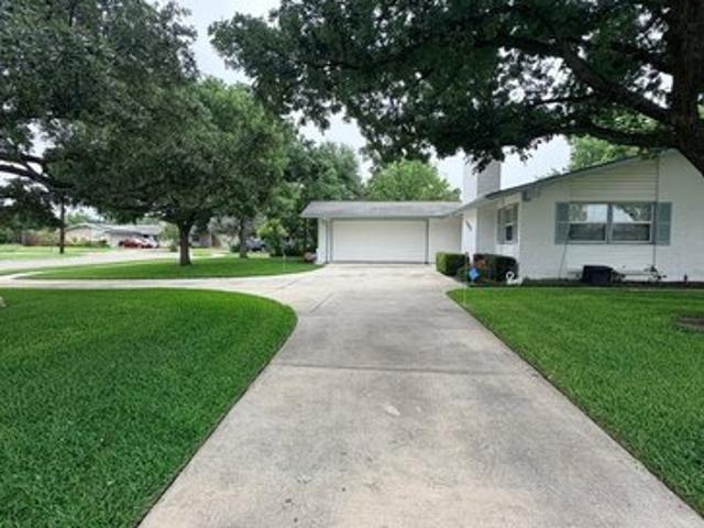 12050 High Meadow Ct, Dallas, TX 75234