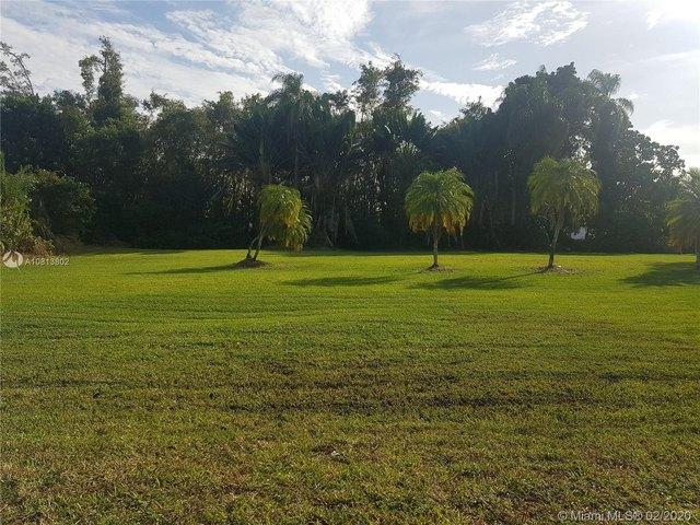 12050 NW 4th Ct, Plantation, FL 33325