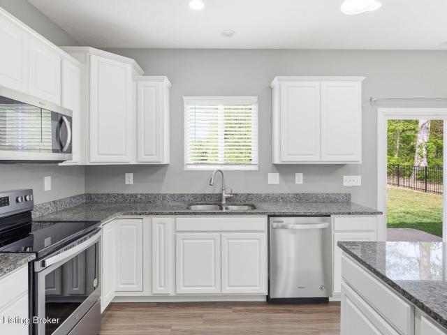 12052 Parkview Trace Dr