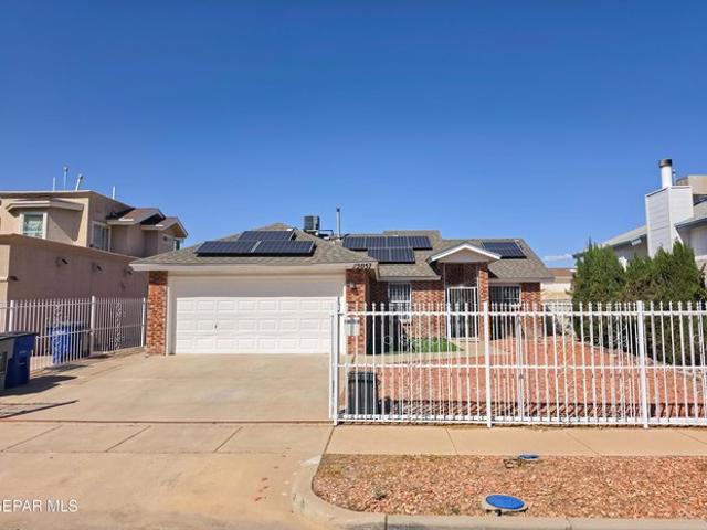 12057 Autumn Gate Dr, El Paso, TX 79936