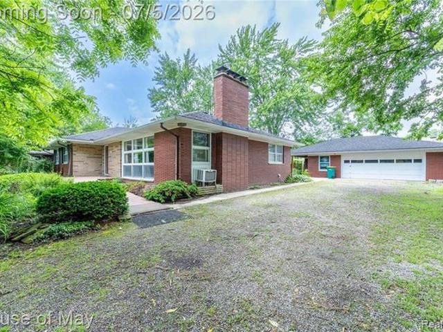 12054 Belleville Rd, Van Buren Township, MI 48111
