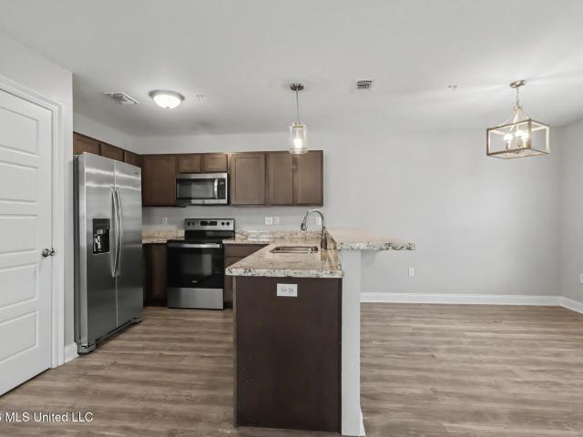 12056 Turnberry Cove
