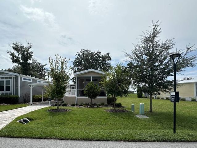 12059 Lakeshore Way, Oxford, FL 34484