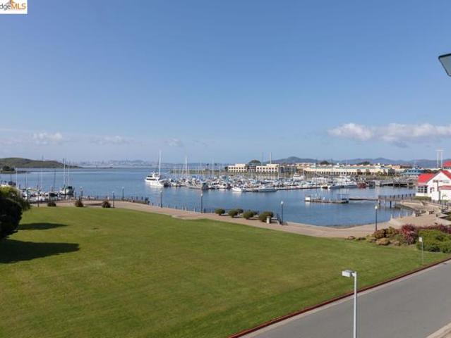 1205 Melville Square #408, Richmond, CA 94804