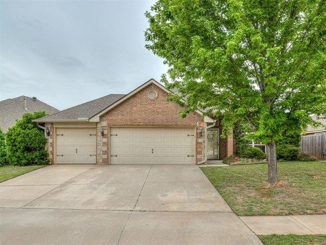 1205 NW 190th Pl, Edmond, OK 73012