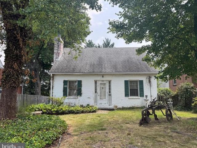 1205 N Columbus St, Arlington, VA 22205