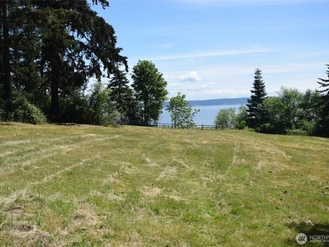 1205 Orcas Dr, Camano Island, WA 98282