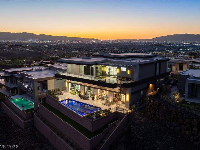 1205 Amber Rim Drive