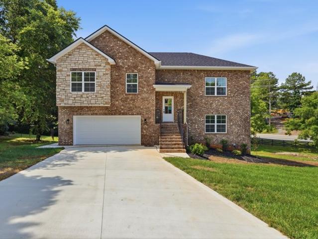 1205 Buckingham Pl, Cookeville, TN 38501
