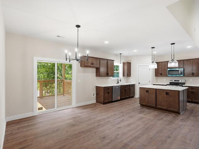 1205 Buckingham Place