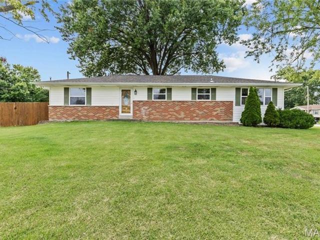 1205 Cypress Dr, O'Fallon, MO 63366