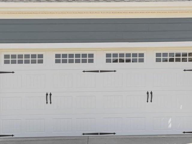 1205 Clearbrook Lane