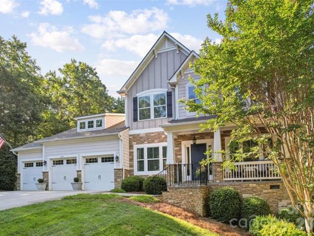 1205 Crofton Dr, Waxhaw, NC 28173