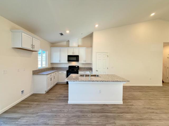 1205 E Orange St, Avenal, CA 93204 | MLS #642860