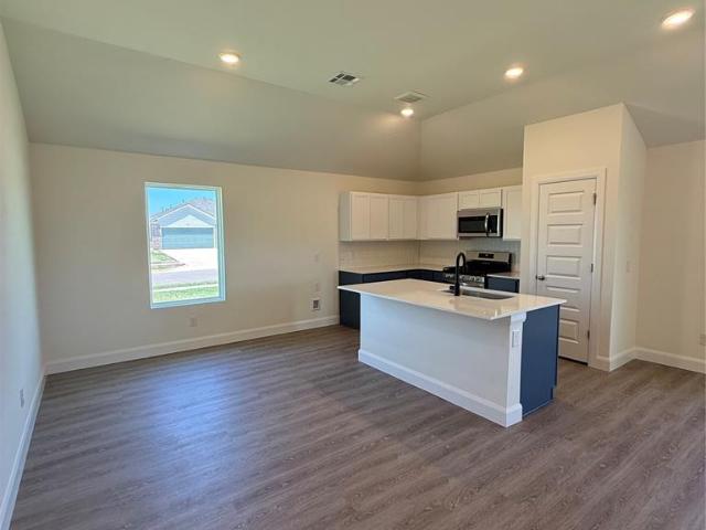 1205 E Stallion Lane